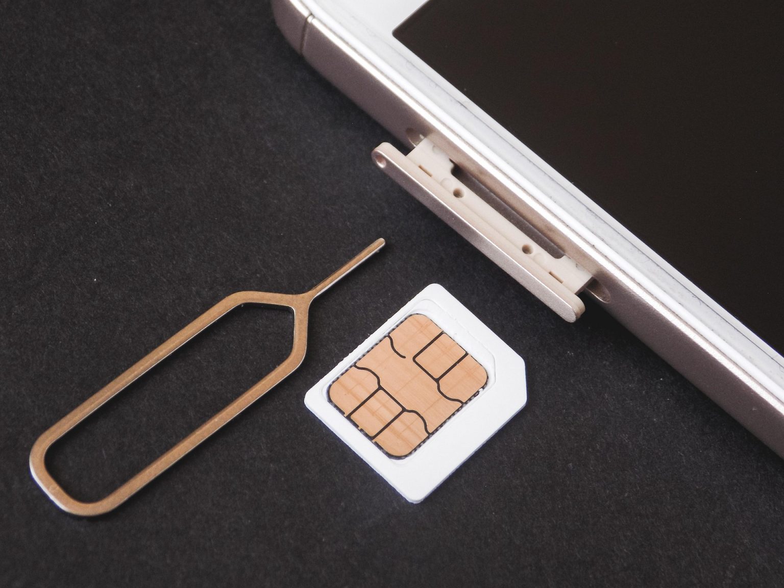 Carte SIM ou eSIM : que choisir pour un voyage ? ⋆ TECHblog